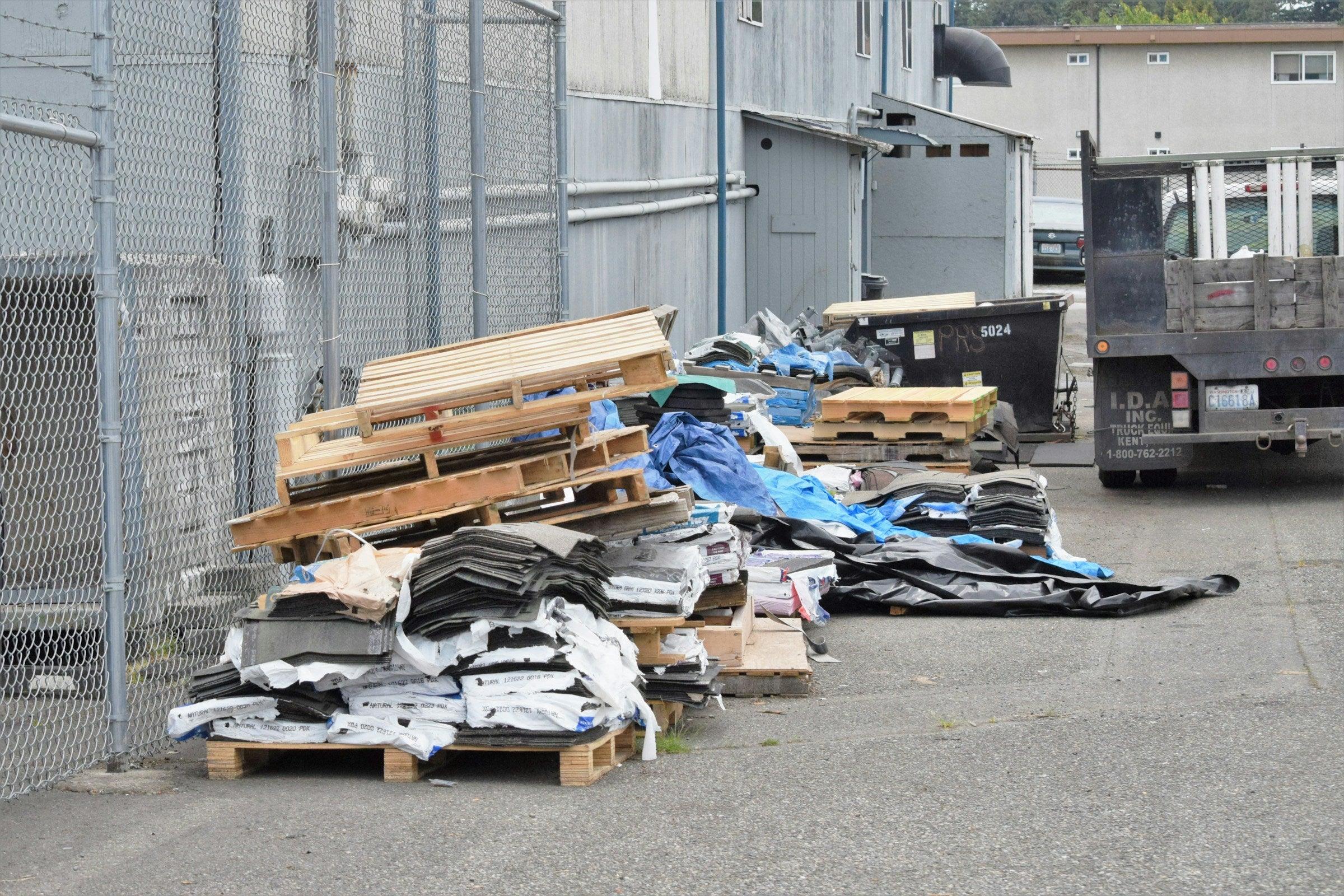 3 Ways to Avoid Pallets Breaking | Broken Pallets, Custom Pallets, Cut ...